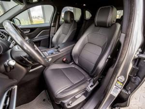 Jaguar F-Pace 2017 Marijampole, ar dzinēja tilpumu 2.00 L un nobraukumu 183 tūkst. km par 13650 €, foto 22 vietnē AUTOMOTO.COM.LV