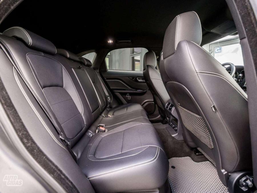 Jaguar F-Pace 2017 Marijampole, ar dzinēja tilpumu 2.00 L un nobraukumu 183 tūkst. km par 13650 €, foto 37 vietnē AUTOMOTO.COM.LV