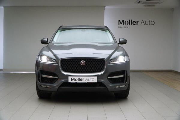 Jaguar F-Pace 2017 in Peetri, with an engine capacity of 2.00 L and mileage of 120 thousand km for 16800 €, photo 2 on AUTOMOTO.COM.LV