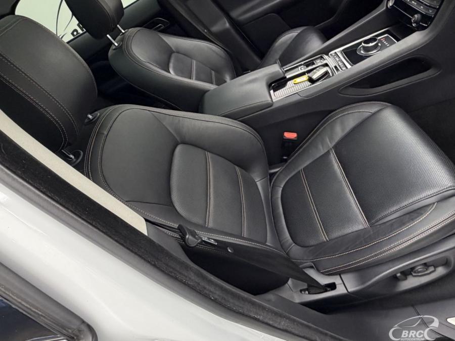 Jaguar F-Pace 2018 Viļņa, ar dzinēja tilpumu 2.00 L un nobraukumu 71 tūkst. km par 19950 €, foto 6 vietnē AUTOMOTO.COM.LV