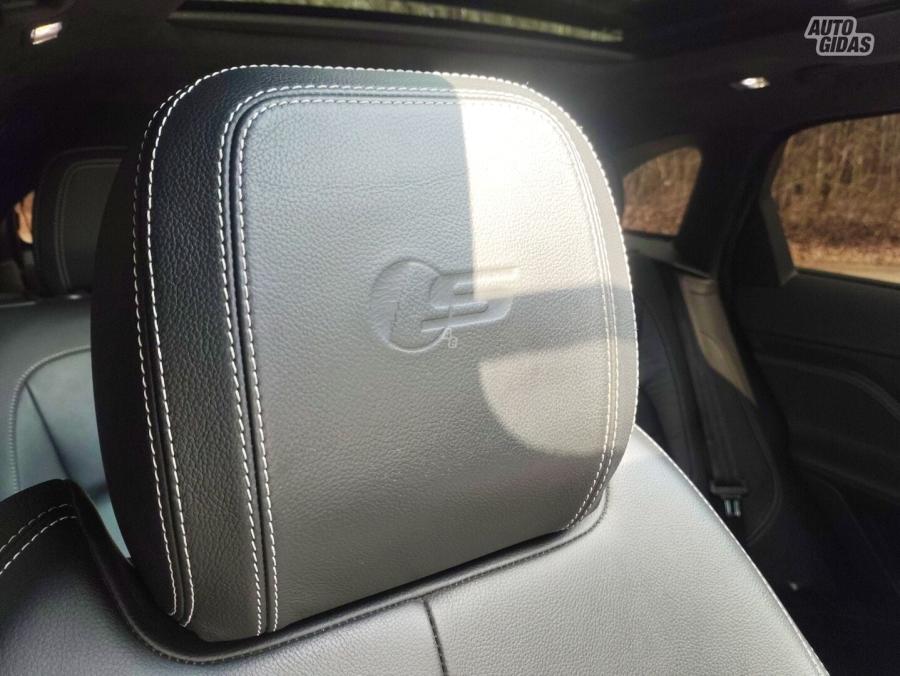 Jaguar F-Pace 2020 in Kaunas, with an engine capacity of 3.00 L and mileage of 87 thousand km for 25000 €, photo 15 on AUTOMOTO.COM.LV