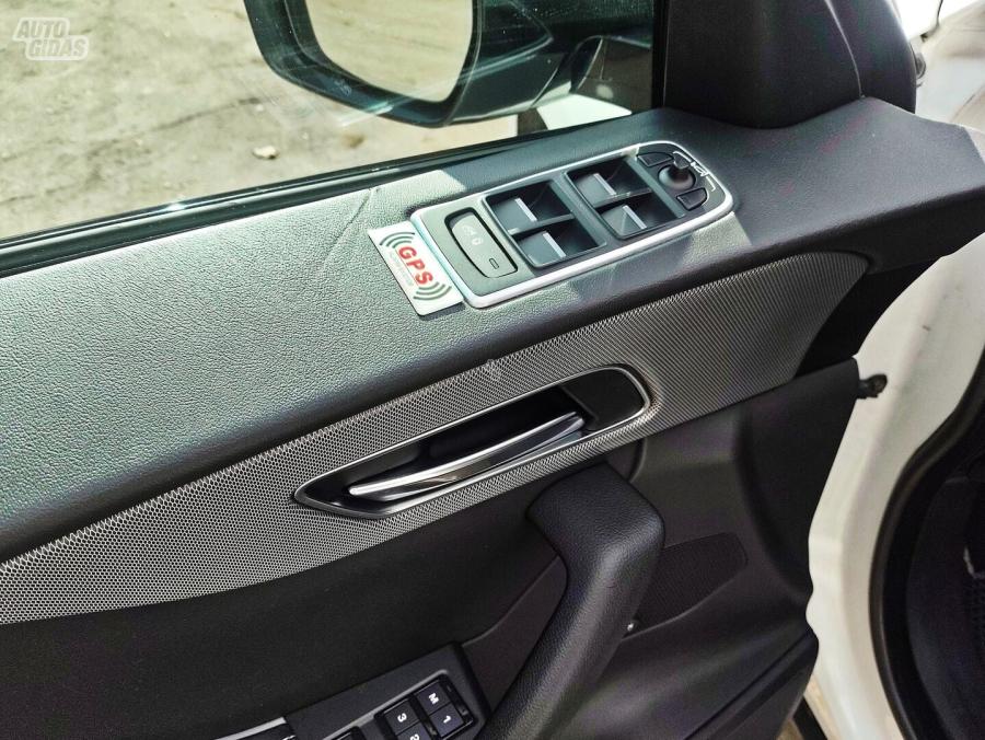Jaguar F-Pace 2020 in Kaunas, with an engine capacity of 3.00 L and mileage of 87 thousand km for 25000 €, photo 20 on AUTOMOTO.COM.LV