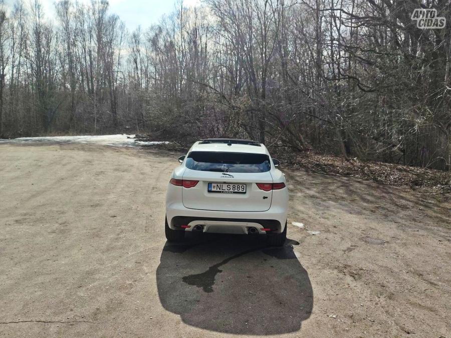 Jaguar F-Pace 2020 in Kaunas, with an engine capacity of 3.00 L and mileage of 87 thousand km for 25000 €, photo 29 on AUTOMOTO.COM.LV