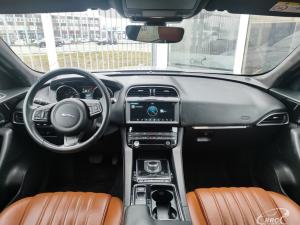 Jaguar F-Pace 2021 Klaipėda, ar dzinēja tilpumu 2.00 L un nobraukumu 50 tūkst. km par 23900 €, foto 4 vietnē AUTOMOTO.COM.LV