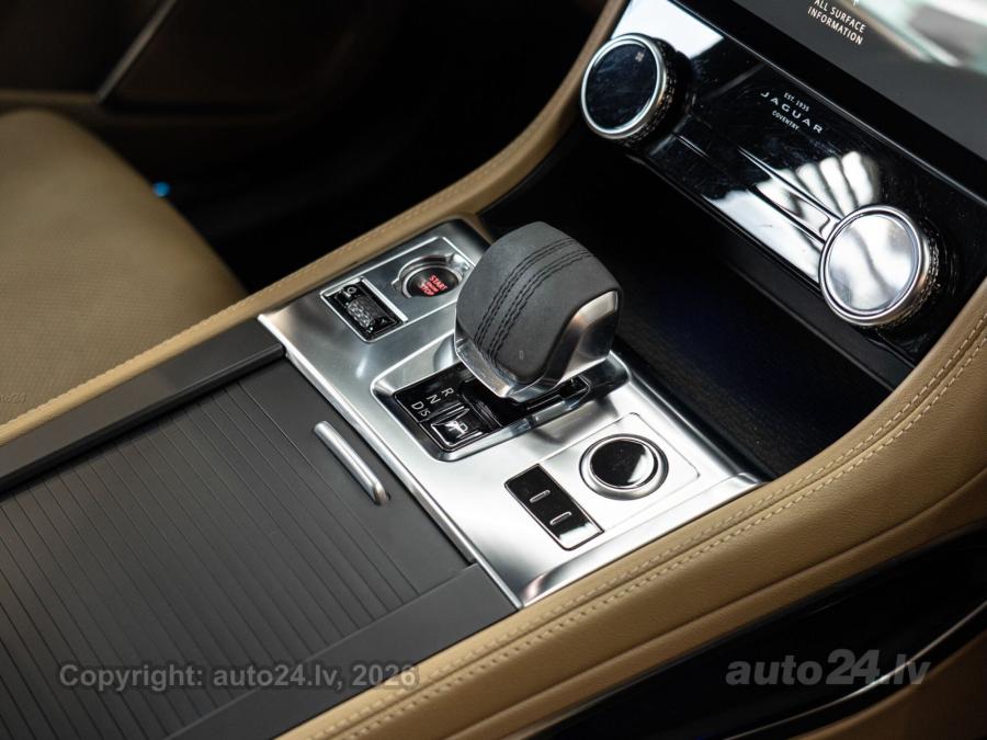 Jaguar F-Pace 2021 Tallina, ar dzinēja tilpumu 2.00 L un nobraukumu 90 tūkst. km par 34900 €, foto 9 vietnē AUTOMOTO.COM.LV