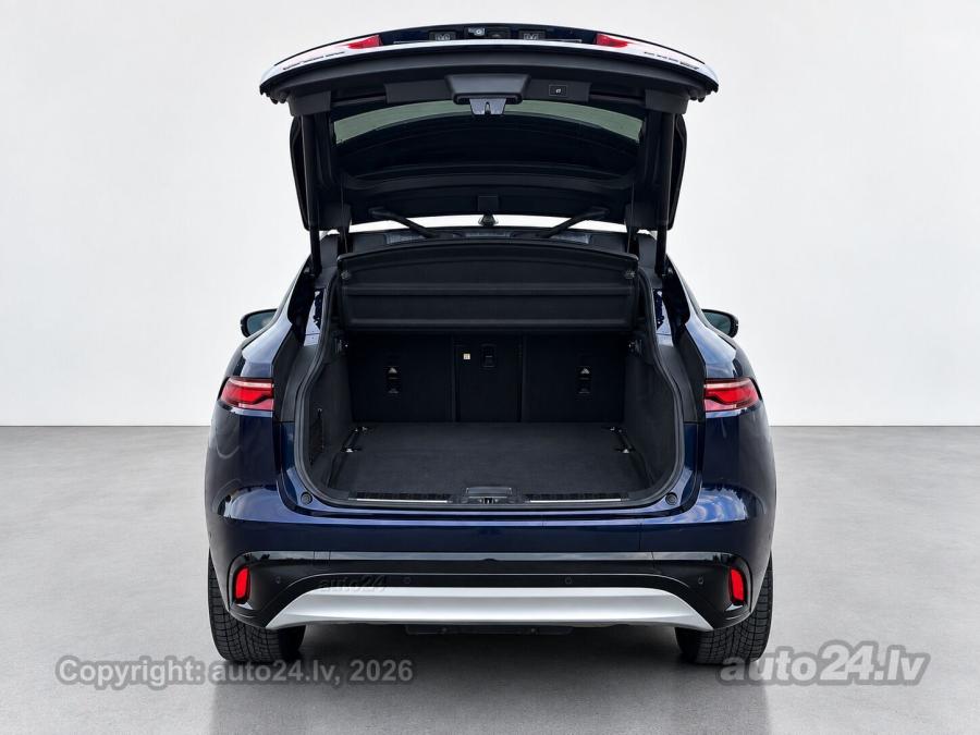 Jaguar F-Pace 2021 in Tallinn, with an engine capacity of 2.00 L and mileage of 223 thousand km for 24999 €, photo 12 on AUTOMOTO.COM.LV