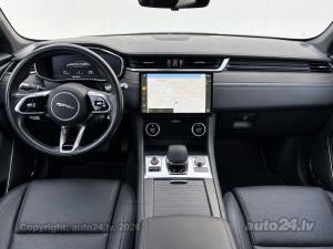 Jaguar F-Pace 2021 in Tallinn, with an engine capacity of 2.00 L and mileage of 223 thousand km for 24999 €, photo 13 on AUTOMOTO.COM.LV