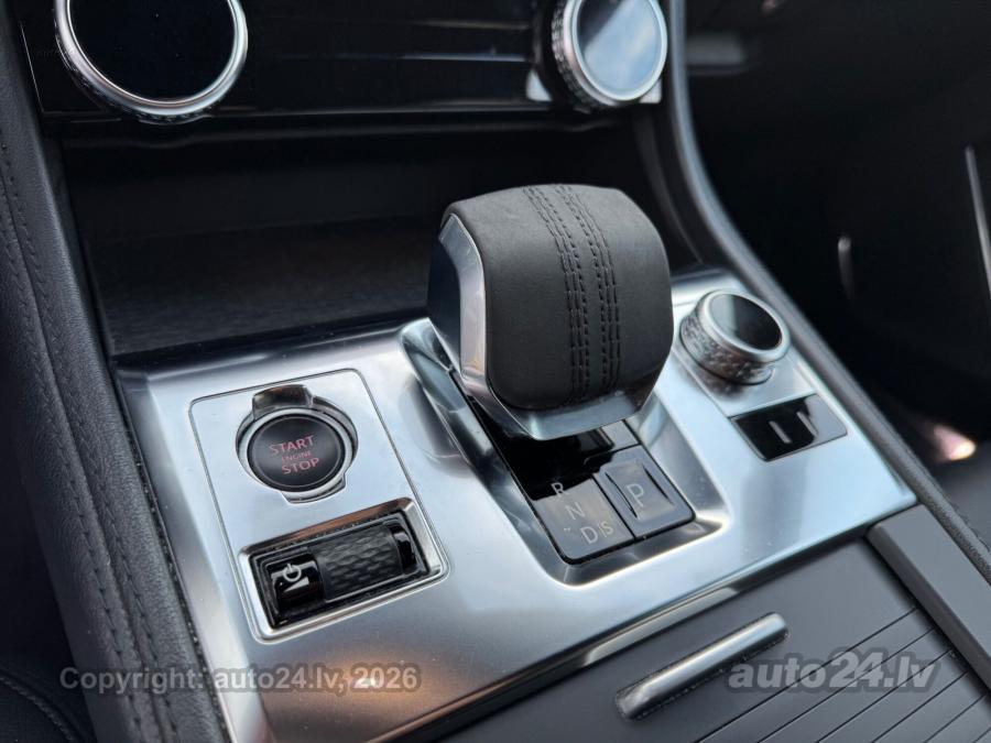 Jaguar F-Pace 2021 in Tallinn, with an engine capacity of 2.00 L and mileage of 223 thousand km for 24999 €, photo 21 on AUTOMOTO.COM.LV