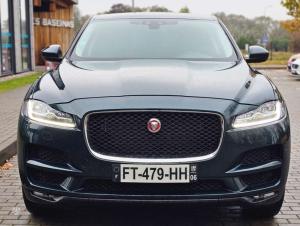 Green Jaguar F-Pace 2016 in Taurage, with an engine capacity of 2.00 L and mileage of 123 thousand km for 11500 €, photo 2 on AUTOMOTO.COM.LV