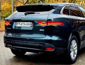 Green Jaguar F-Pace 2016 in Taurage, with an engine capacity of 2.00 L and mileage of 123 thousand km for 11500 €, photo 13 on AUTOMOTO.COM.LV