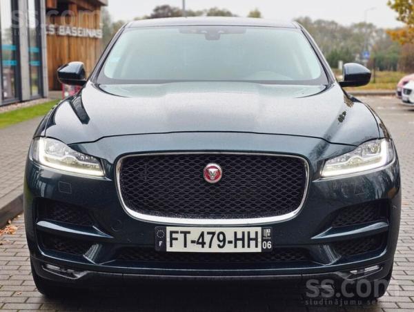Zaļš Jaguar F-Pace 2016 Rīga, ar dzinēja tilpumu 2.00 L un nobraukumu 123 tūkst. km par 11500 €, foto 1 vietnē AUTOMOTO.COM.LV