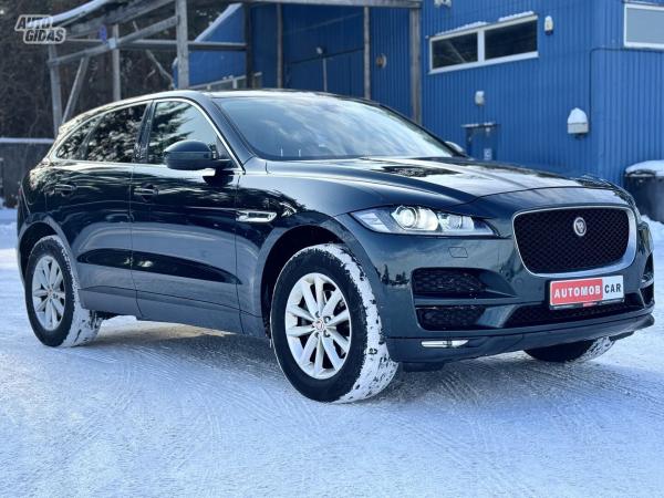 Green Jaguar F-Pace 2016 in Vilnius, with an engine capacity of 2.00 L and mileage of 192 thousand km for 10950 €, photo 1 on AUTOMOTO.COM.LV