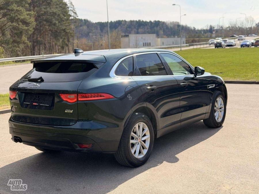 Zaļš Jaguar F-Pace 2016 Viļņa, ar dzinēja tilpumu 0.00 L un nobraukumu 193 tūkst. km par 7950 €, foto 7 vietnē AUTOMOTO.COM.LV