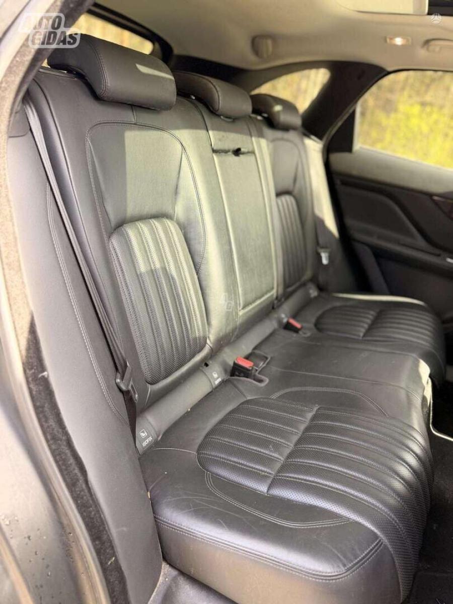 Zaļš Jaguar F-Pace 2016 Viļņa, ar dzinēja tilpumu 0.00 L un nobraukumu 193 tūkst. km par 7950 €, foto 18 vietnē AUTOMOTO.COM.LV