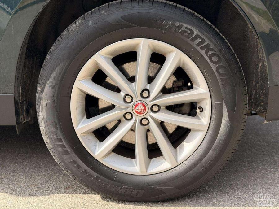 Zaļš Jaguar F-Pace 2016 Viļņa, ar dzinēja tilpumu 2.00 L un nobraukumu 193 tūkst. km par 8500 €, foto 11 vietnē AUTOMOTO.COM.LV