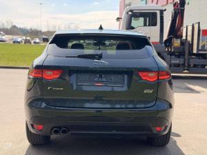 Green Jaguar F-Pace 2016 in Vilnius, with an engine capacity of 2.00 L and mileage of 193 thousand km for 8950 €, photo 8 on AUTOMOTO.COM.LV