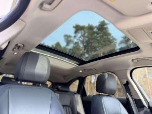 Green Jaguar F-Pace 2016 in Vilnius, with an engine capacity of 2.00 L and mileage of 193 thousand km for 8950 €, photo 19 on AUTOMOTO.COM.LV
