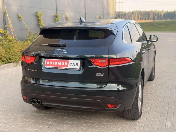 Zaļš Jaguar F-Pace 2016 Viļņa, ar dzinēja tilpumu 2.00 L un nobraukumu 193 tūkst. km par 9950 €, foto 7 vietnē AUTOMOTO.COM.LV