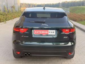 Green Jaguar F-Pace 2016 in Vilnius, with an engine capacity of 2.00 L and mileage of 193 thousand km for 9950 €, photo 8 on AUTOMOTO.COM.LV