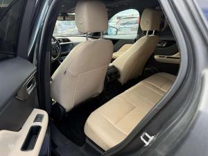 Green Jaguar F-Pace 2017 in Kaunas, with an engine capacity of 3.00 L and mileage of 260 thousand km for 8650 €, photo 7 on AUTOMOTO.COM.LV