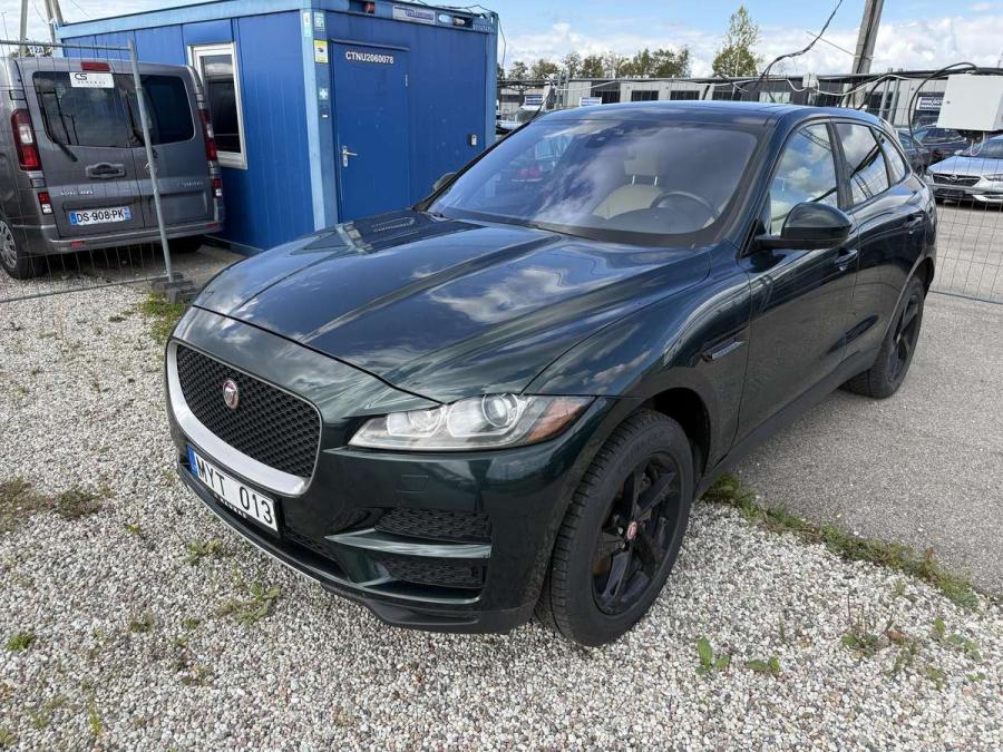 Green Jaguar F-Pace 2017 in Kaunas, with an engine capacity of 3.00 L and mileage of 260 thousand km for 8650 €, photo 9 on AUTOMOTO.COM.LV