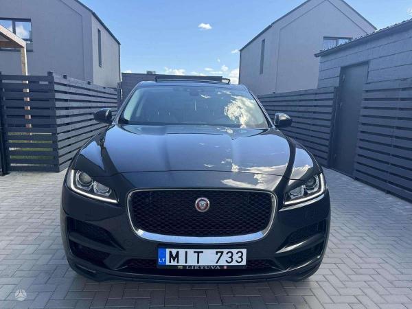Pelēks Jaguar F-Pace 2016 Viļņa, ar dzinēja tilpumu 2.00 L un nobraukumu 238 tūkst. km par 13600 €, foto 3 vietnē AUTOMOTO.COM.LV