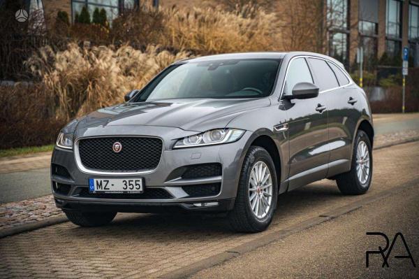 Grey Jaguar F-Pace 2016 in Riga, with an engine capacity of 2.00 L and mileage of 203 thousand km for 10990 €, photo 1 on AUTOMOTO.COM.LV