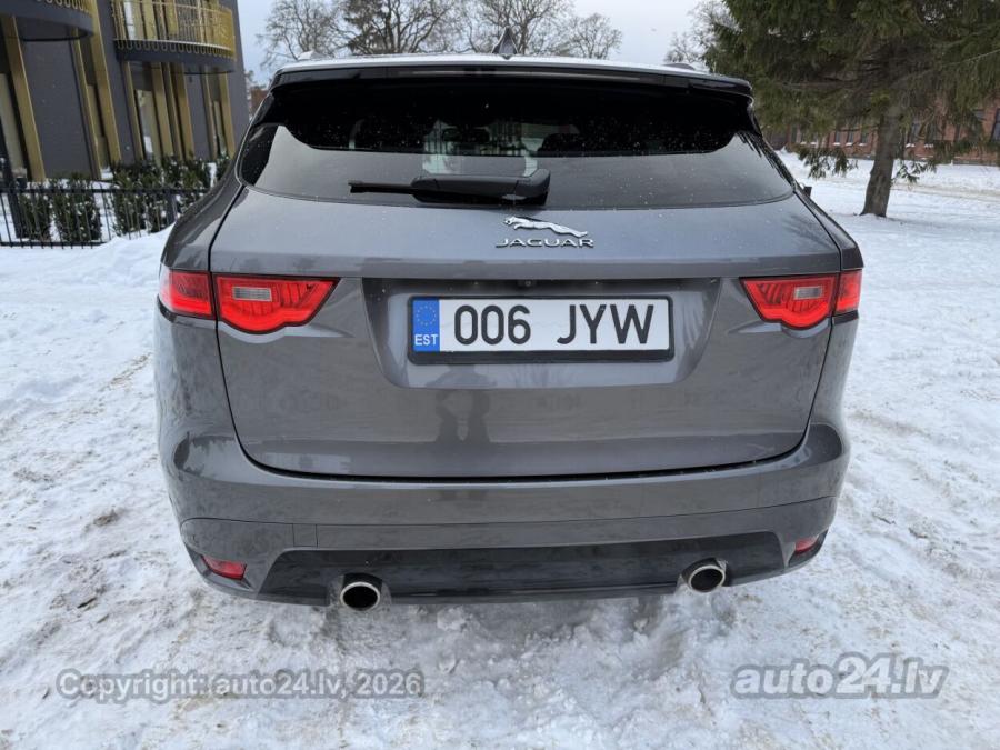 Pelēks Jaguar F-Pace 2016 Tallina, ar dzinēja tilpumu 3.00 L un nobraukumu 215 tūkst. km par 24999 €, foto 6 vietnē AUTOMOTO.COM.LV