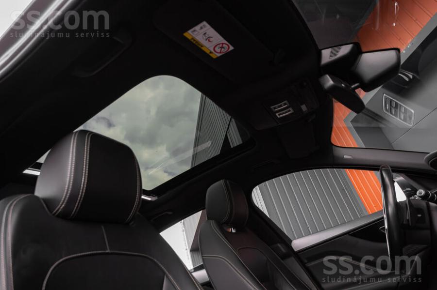 Grey Jaguar F-Pace 2016 in Jelgava, with an engine capacity of 2.00 L and mileage of 0 thousand km for 14900 €, photo 10 on AUTOMOTO.COM.LV