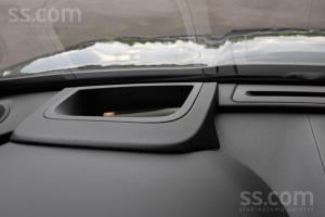 Grey Jaguar F-Pace 2016 in Jelgava, with an engine capacity of 2.00 L and mileage of 0 thousand km for 14900 €, photo 26 on AUTOMOTO.COM.LV
