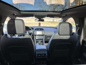 Pelēks Jaguar F-Pace 2016 Grobiņa, ar dzinēja tilpumu 2.00 L un nobraukumu 129 tūkst. km par 16700 €, foto 13 vietnē AUTOMOTO.COM.LV