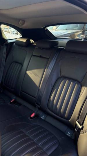 Grey Jaguar F-Pace 2016 in Riga, with an engine capacity of 2.00 L and mileage of 180 thousand km for 21490 €, photo 9 on AUTOMOTO.COM.LV