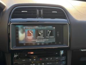 Grey Jaguar F-Pace 2016 in Riga, with an engine capacity of 2.00 L and mileage of 180 thousand km for 21490 €, photo 19 on AUTOMOTO.COM.LV