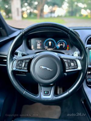 Grey Jaguar F-Pace 2016 in Tallinn, with an engine capacity of 3.00 L and mileage of 223 thousand km for 17500 €, photo 19 on AUTOMOTO.COM.LV