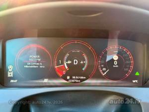 Grey Jaguar F-Pace 2016 in Tallinn, with an engine capacity of 3.00 L and mileage of 223 thousand km for 17500 €, photo 20 on AUTOMOTO.COM.LV