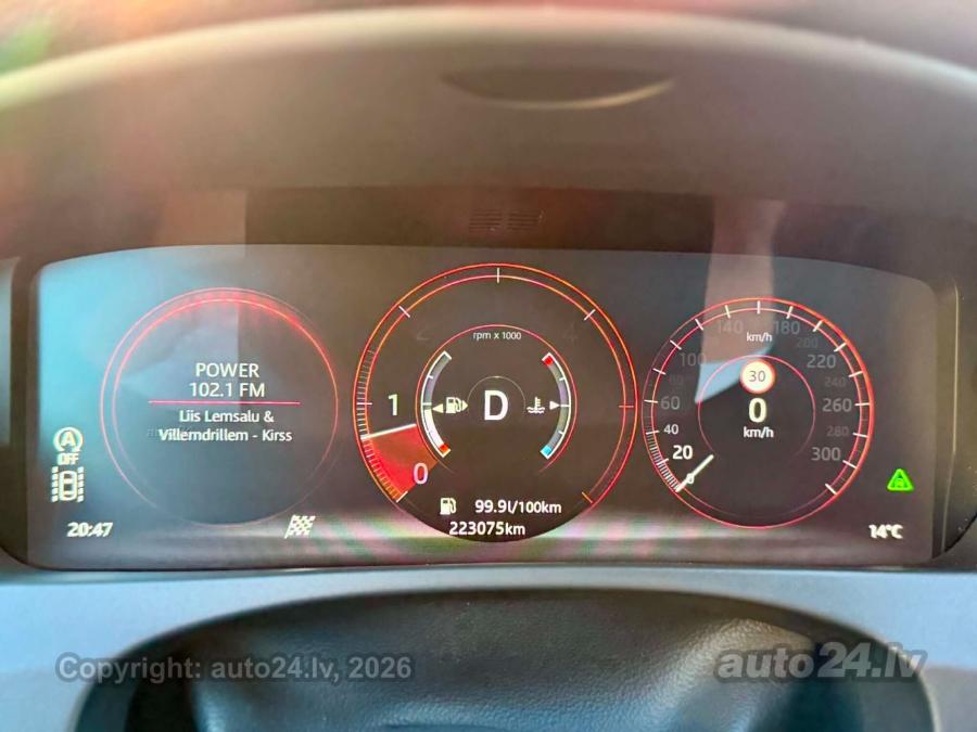 Grey Jaguar F-Pace 2016 in Tallinn, with an engine capacity of 3.00 L and mileage of 223 thousand km for 17500 €, photo 20 on AUTOMOTO.COM.LV