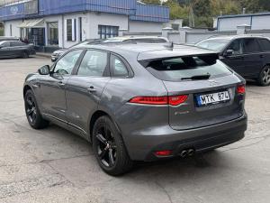 Pelēks Jaguar F-Pace 2016 Viļņa, ar dzinēja tilpumu 2.00 L un nobraukumu 208 tūkst. km par 12500 €, foto 3 vietnē AUTOMOTO.COM.LV