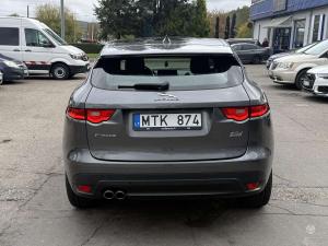 Pelēks Jaguar F-Pace 2016 Viļņa, ar dzinēja tilpumu 2.00 L un nobraukumu 208 tūkst. km par 12500 €, foto 7 vietnē AUTOMOTO.COM.LV