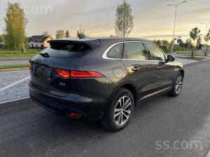 Grey Jaguar F-Pace 2017 in Jelgava, with an engine capacity of 2.00 L and mileage of 130 thousand km for 16300 €, photo 5 on AUTOMOTO.COM.LV