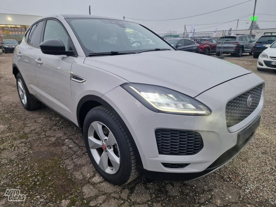 Grey Jaguar F-Pace 2017 in Kaunas, with an engine capacity of 2.00 L and mileage of 165 thousand km for 13950 €, photo 3 on AUTOMOTO.COM.LV