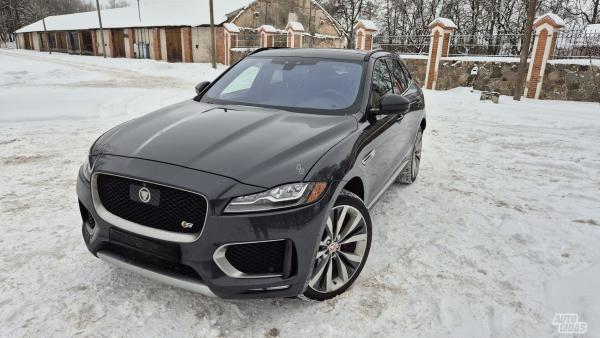 Grey Jaguar F-Pace 2017 in Vilnius, with an engine capacity of 3.00 L and mileage of 138 thousand km for 24900 €, photo 1 on AUTOMOTO.COM.LV