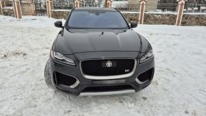 Grey Jaguar F-Pace 2017 in Vilnius, with an engine capacity of 3.00 L and mileage of 138 thousand km for 22900 €, photo 2 on AUTOMOTO.COM.LV