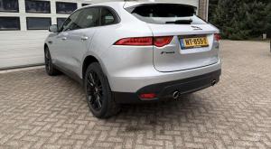 Pelēks Jaguar F-Pace 2017 Prienai, ar dzinēja tilpumu 2.99 L un nobraukumu 130 tūkst. km par 14500 €, foto 3 vietnē AUTOMOTO.COM.LV