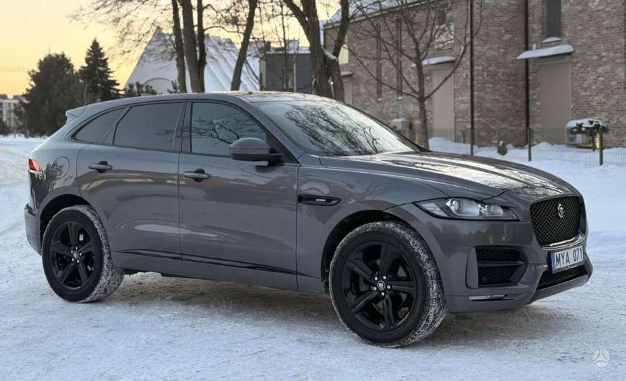 Pelēks Jaguar F-Pace 2017 Klaipėda, ar dzinēja tilpumu 2.00 L un nobraukumu 183 tūkst. km par 14499 €, foto 2 vietnē AUTOMOTO.COM.LV