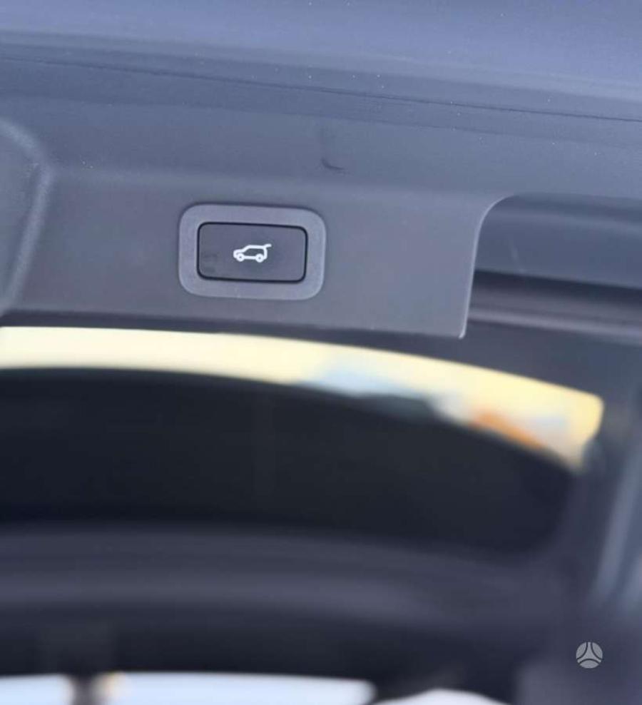 Grey Jaguar F-Pace 2017 in Klaipeda, with an engine capacity of 2.00 L and mileage of 183 thousand km for 14499 €, photo 14 on AUTOMOTO.COM.LV