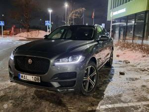 Grey Jaguar F-Pace 2017 in Kaunas, with an engine capacity of 2.00 L and mileage of 283 thousand km for 11399 €, photo 8 on AUTOMOTO.COM.LV