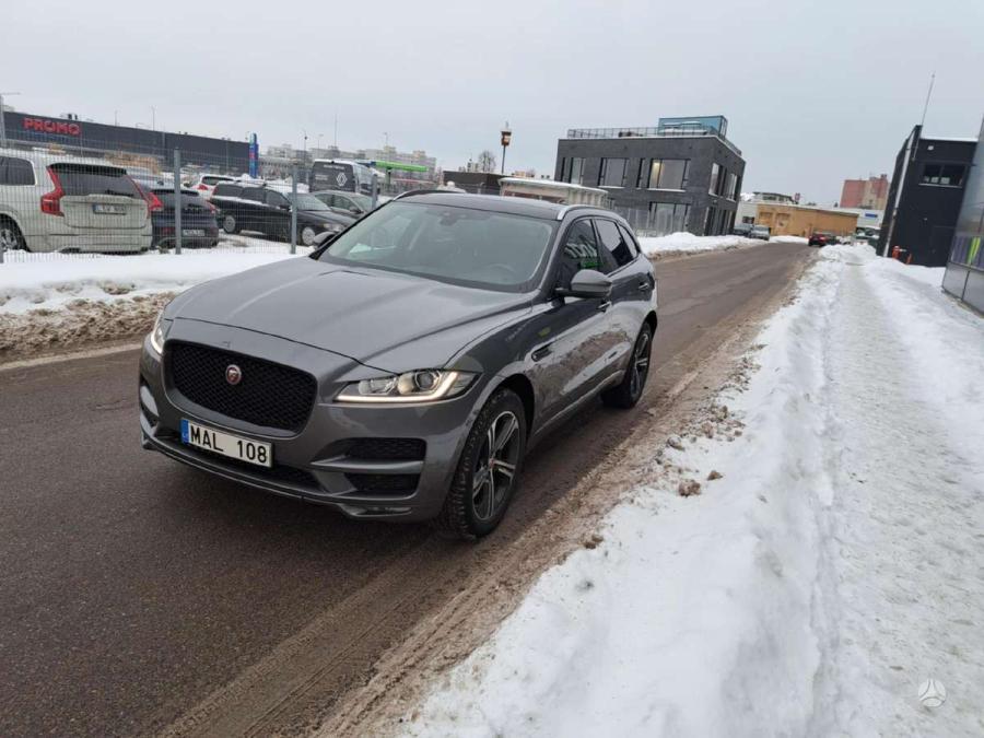 Grey Jaguar F-Pace 2017 in Kaunas, with an engine capacity of 2.00 L and mileage of 283 thousand km for 11399 €, photo 19 on AUTOMOTO.COM.LV