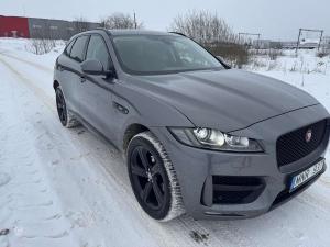 Grey Jaguar F-Pace 2017 in Telschi, with an engine capacity of 2.00 L and mileage of 120 thousand km for 12500 €, photo 2 on AUTOMOTO.COM.LV