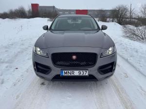 Grey Jaguar F-Pace 2017 in Telschi, with an engine capacity of 2.00 L and mileage of 120 thousand km for 12500 €, photo 5 on AUTOMOTO.COM.LV