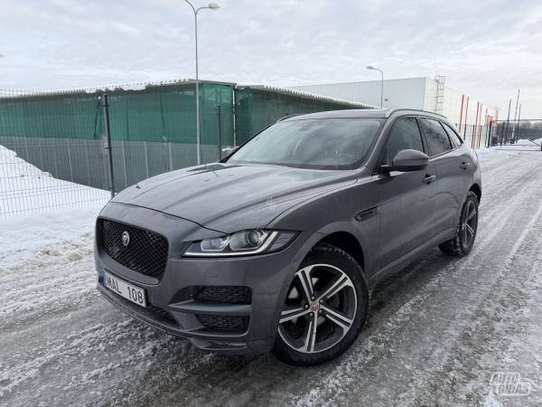Grey Jaguar F-Pace 2017 in Kaunas, with an engine capacity of 2.00 L and mileage of 283 thousand km for 10500 €, photo 3 on AUTOMOTO.COM.LV